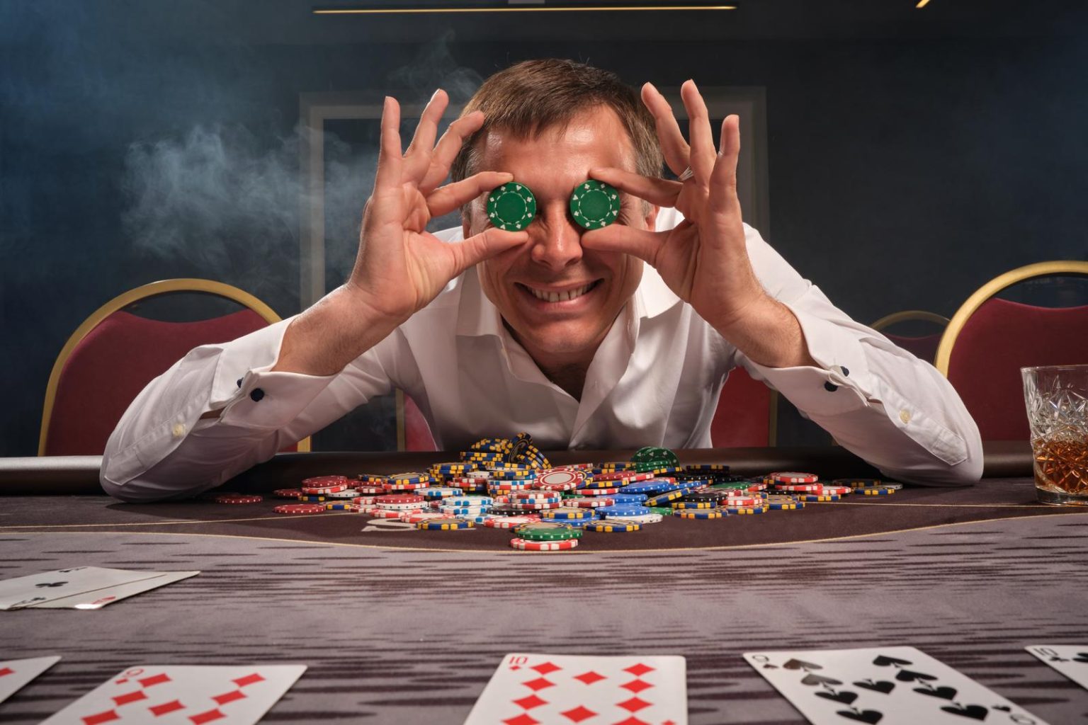 Conociendo a James Romero un gran jugador Hablando de Poker